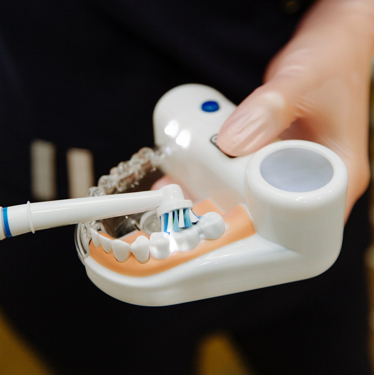 Dental Care Gadgets for Braces | Sonneveld Orthodontics